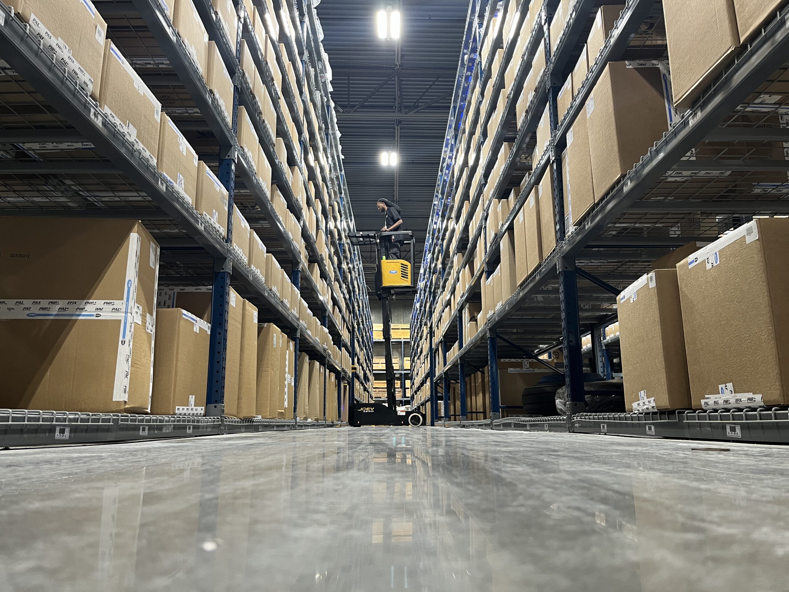 101-384025-24 | Aircraft Windshield Assembly RH